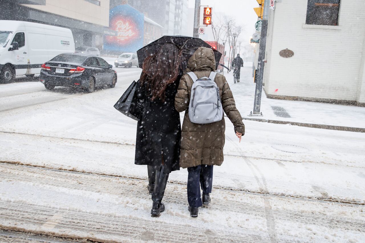 Heavy rainfall and more freezing rain hits GTA, surrounding areas Wednesday