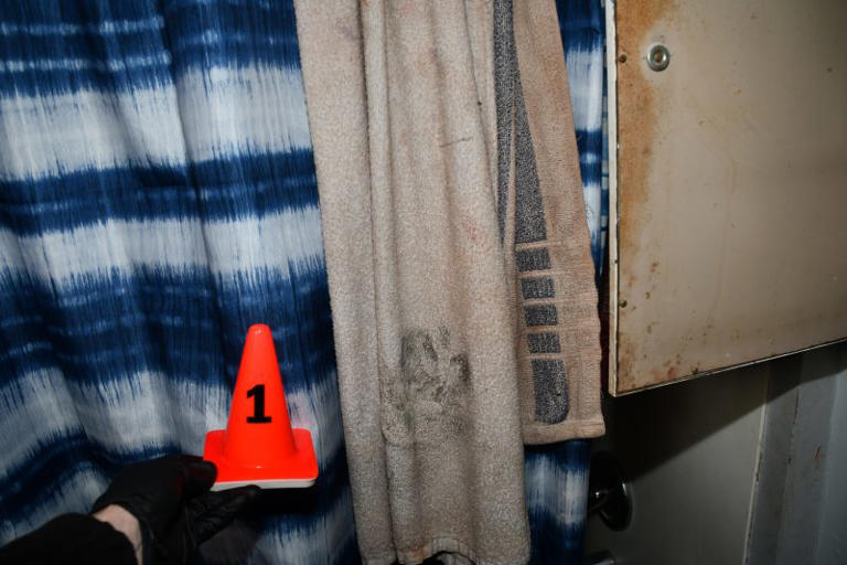 The Invincible Yard: 25 Ideas for Lazy Landscaping