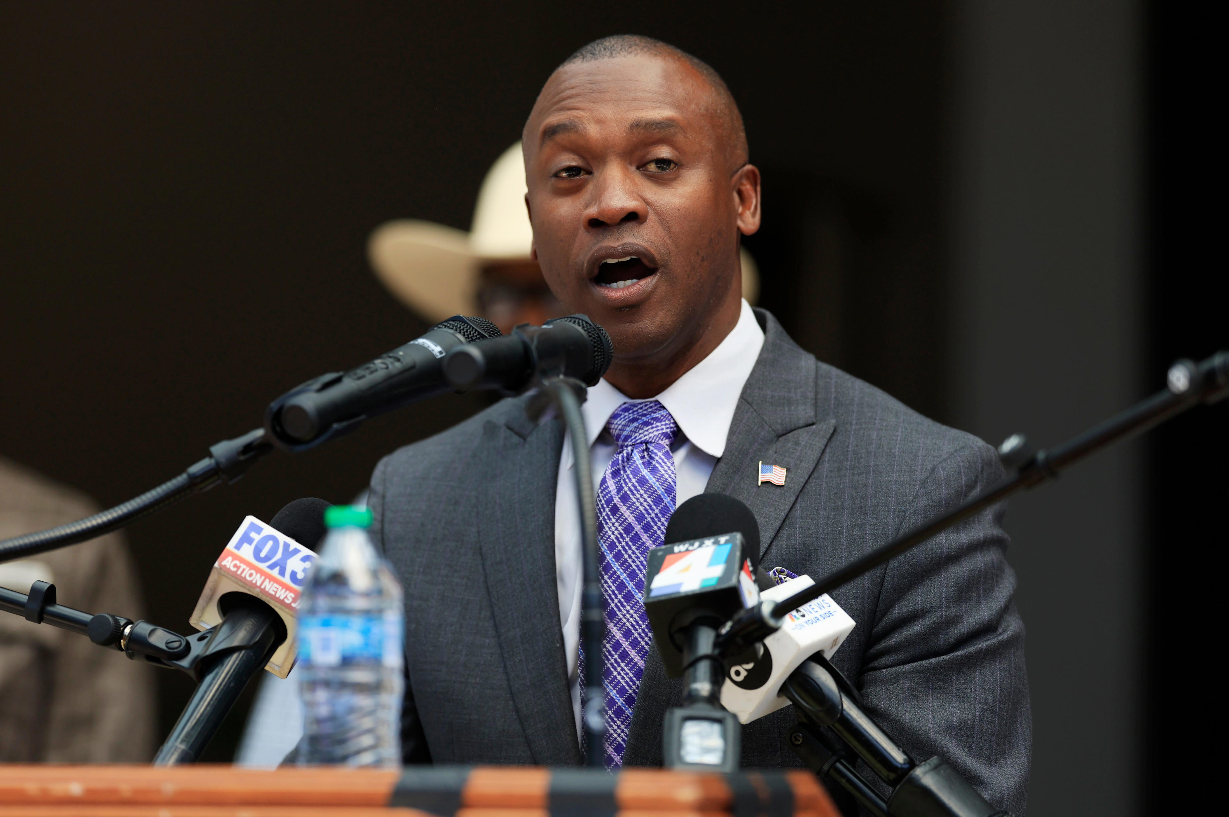 City Council invites spending review by Gov. DeSantis that critic says ...