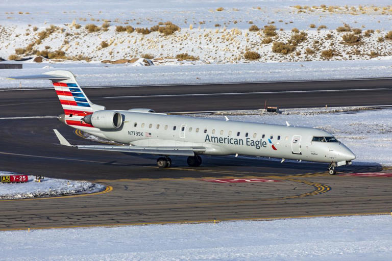 SkyWest to Fly CRJ-900s for American Eagle