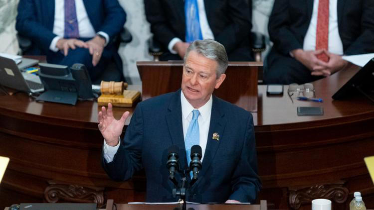 Idaho governor signs bill allowing death penalty for child sex offenders Idaho governor signs bill allowing death penalty for child sex offenders