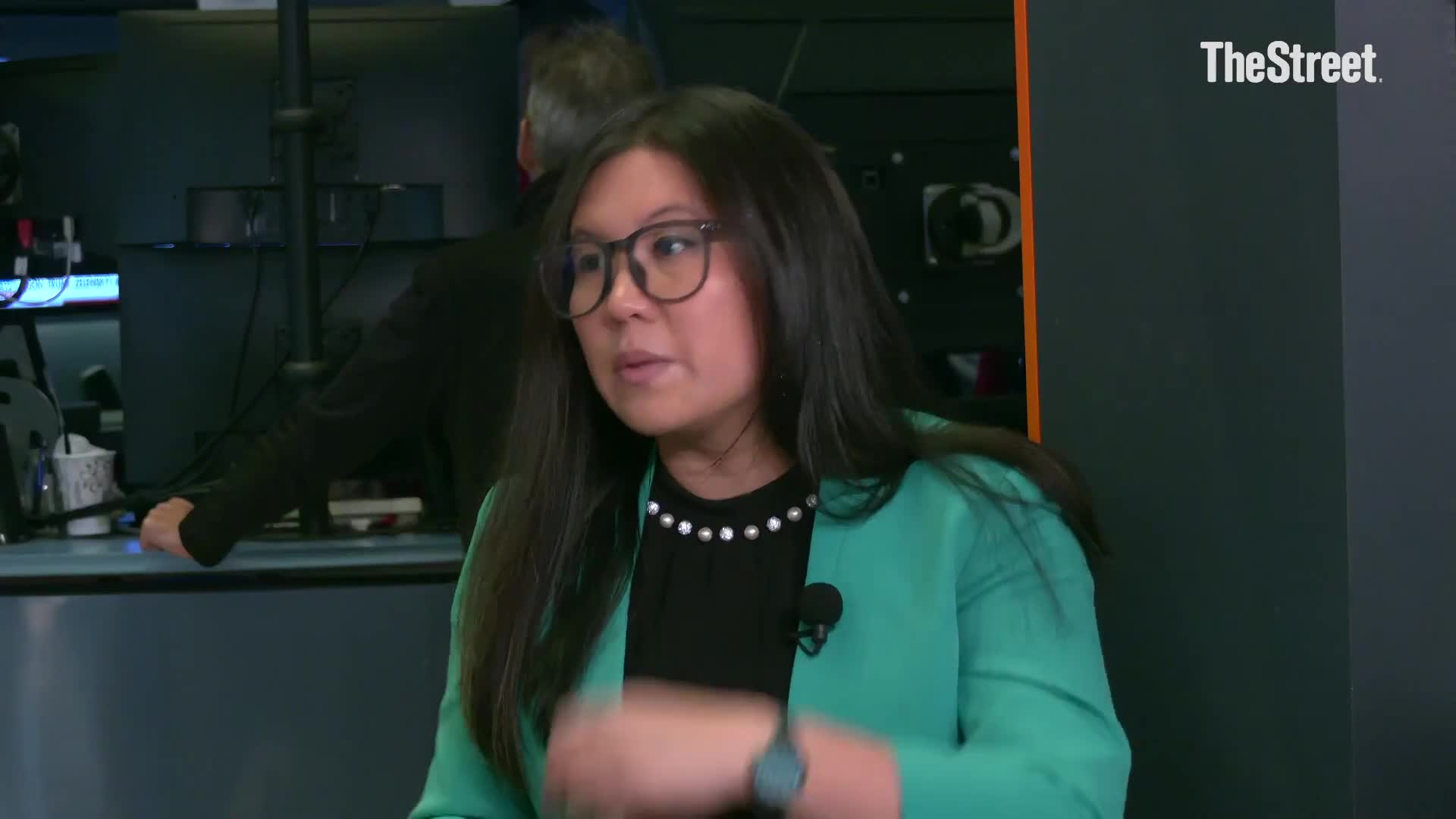 The must-try money hack to boost your net worth while crushing debt