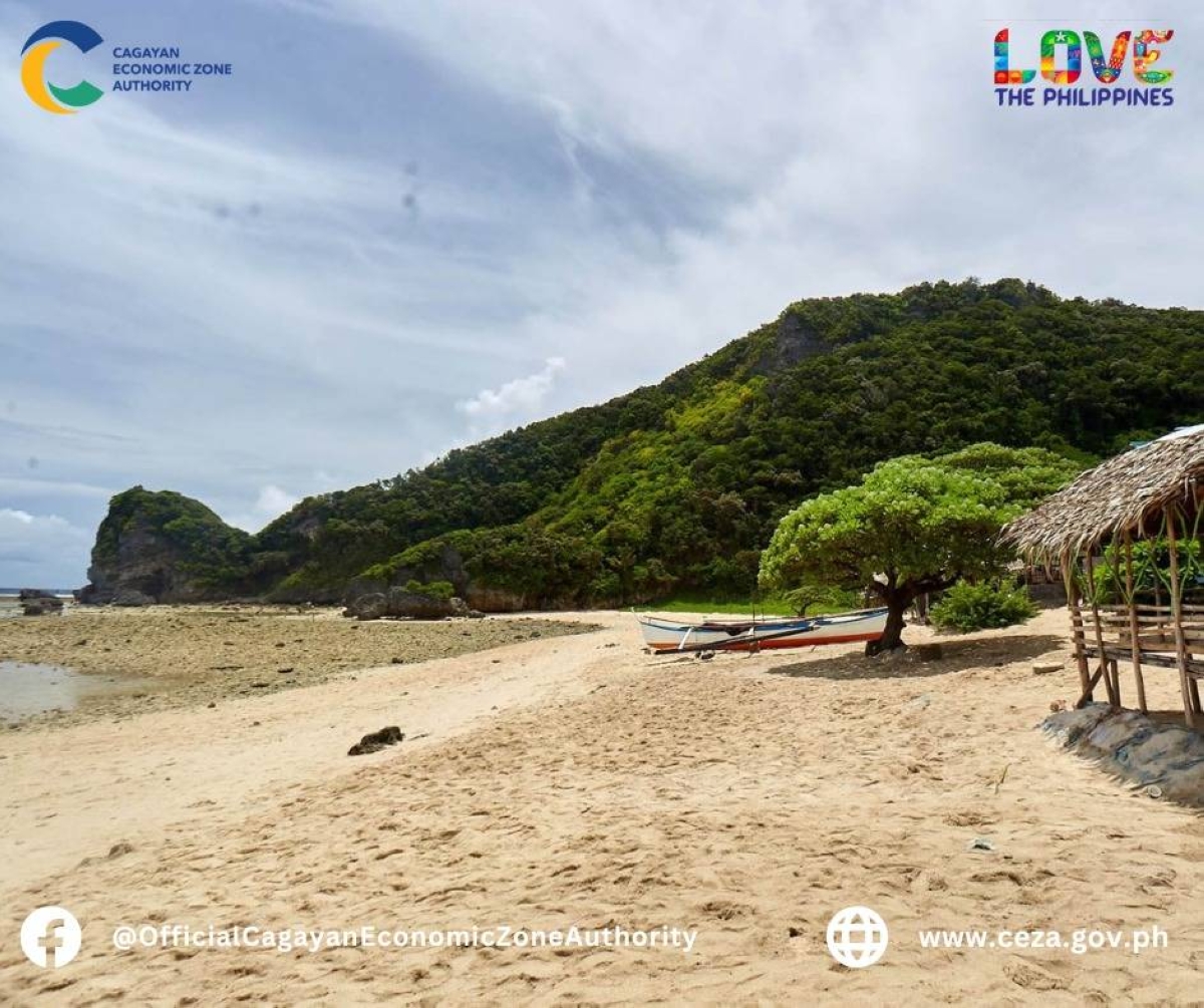 Reopening of Santa Ana beach resorts backed