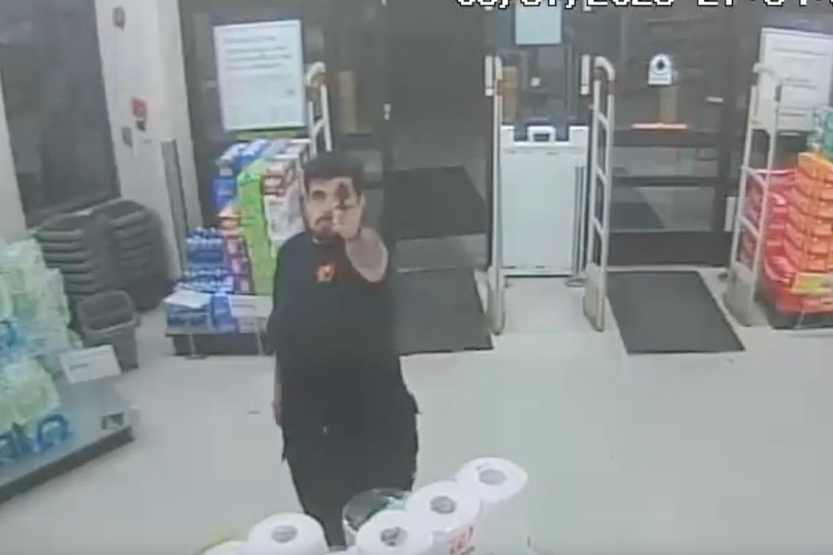 Suspect who killed Walgreens worker ‘had grudge against big pharmacies ...