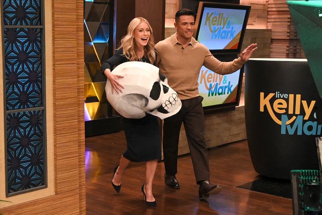 What's Going on with “Live with Kelly and Mark? ”Here's What's Next for ...