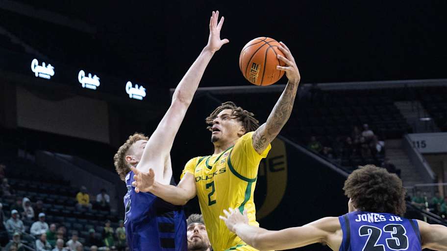 Oregon Ducks Battling Big Ten Teams For Highly-Coveted Transfer Forward ...