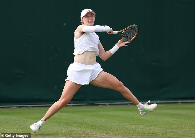 British tennis star breaks her silence after collapsing during a match ...