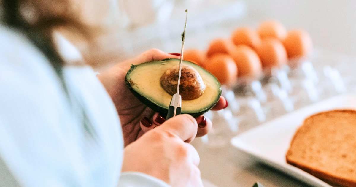 America Is Facing an ‘Avocado Hand Epidemic' — Researchers Say 911 ...