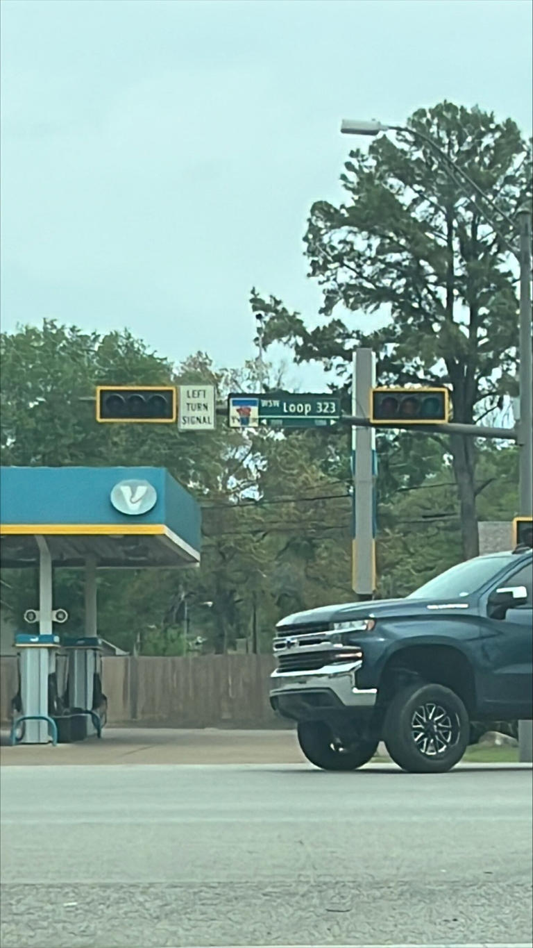 Oncor crews working to restore power to parts of Tyler