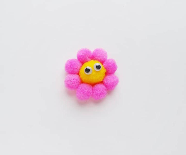 DIY Pom Pom Flower Bookmark