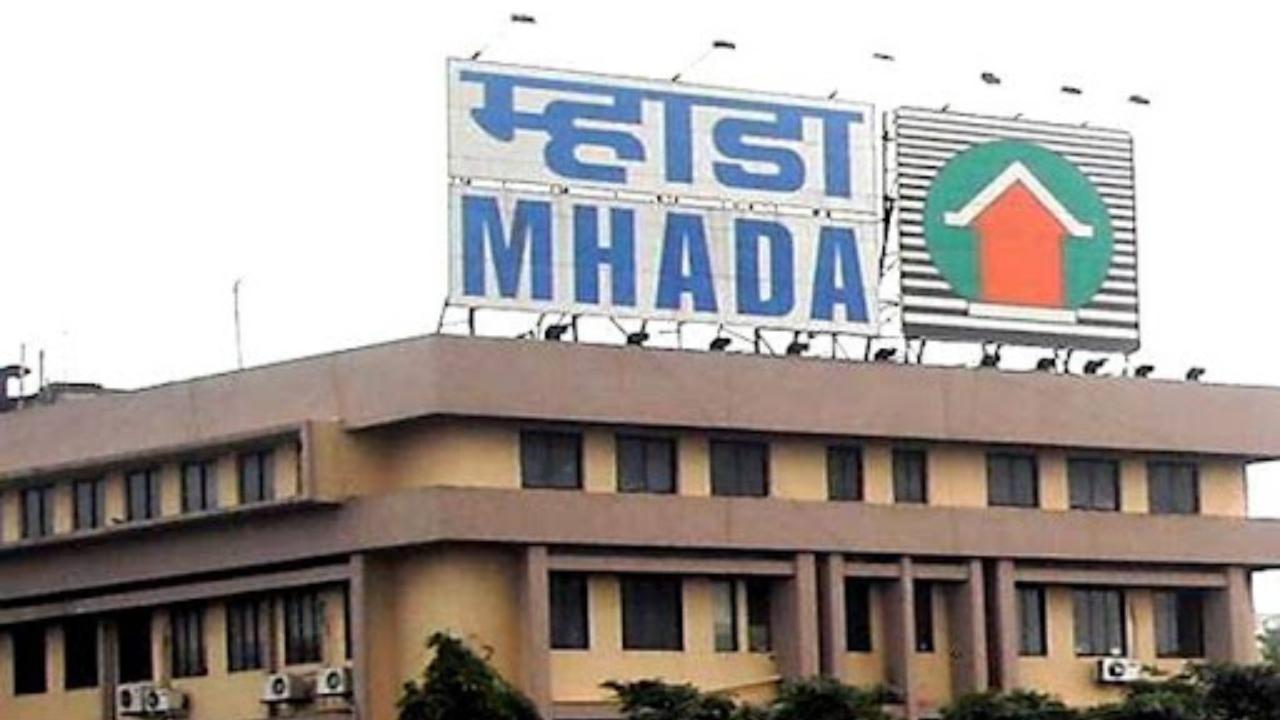 MHADA`s Nashik Board conducts its second Janata Darbar Din