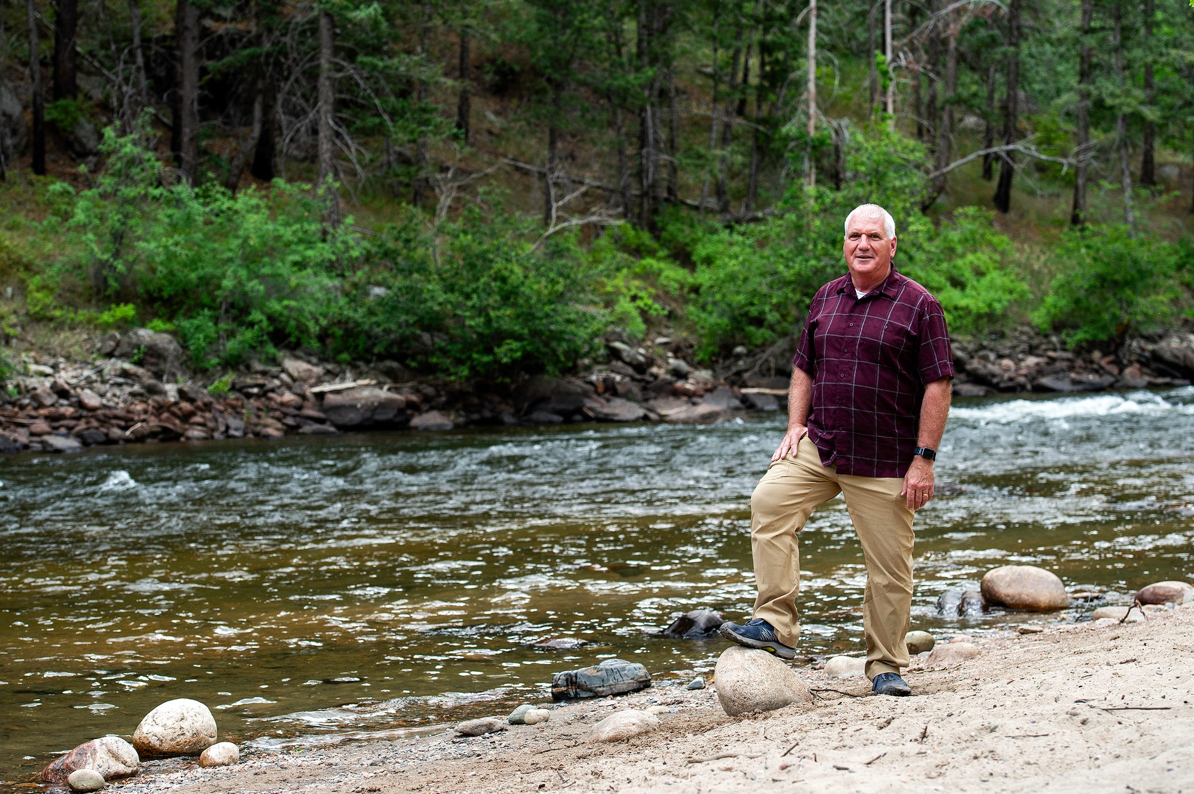Coloradoan reporter Kelly Lyell receives CHAMP's Keli McGregor award
