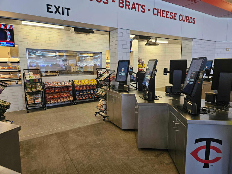 Twins Home Opener Preview: Five new Target Field foods we loved