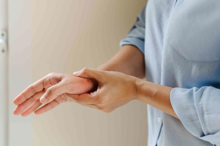 What is alcoholic neuropathy?