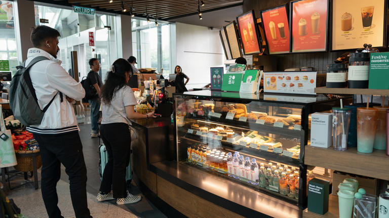 13 Starbucks Etiquette Rules We Should All Be Following