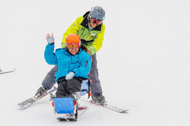 Group of 19 disabled children from Florida fly to Colorado to try ...