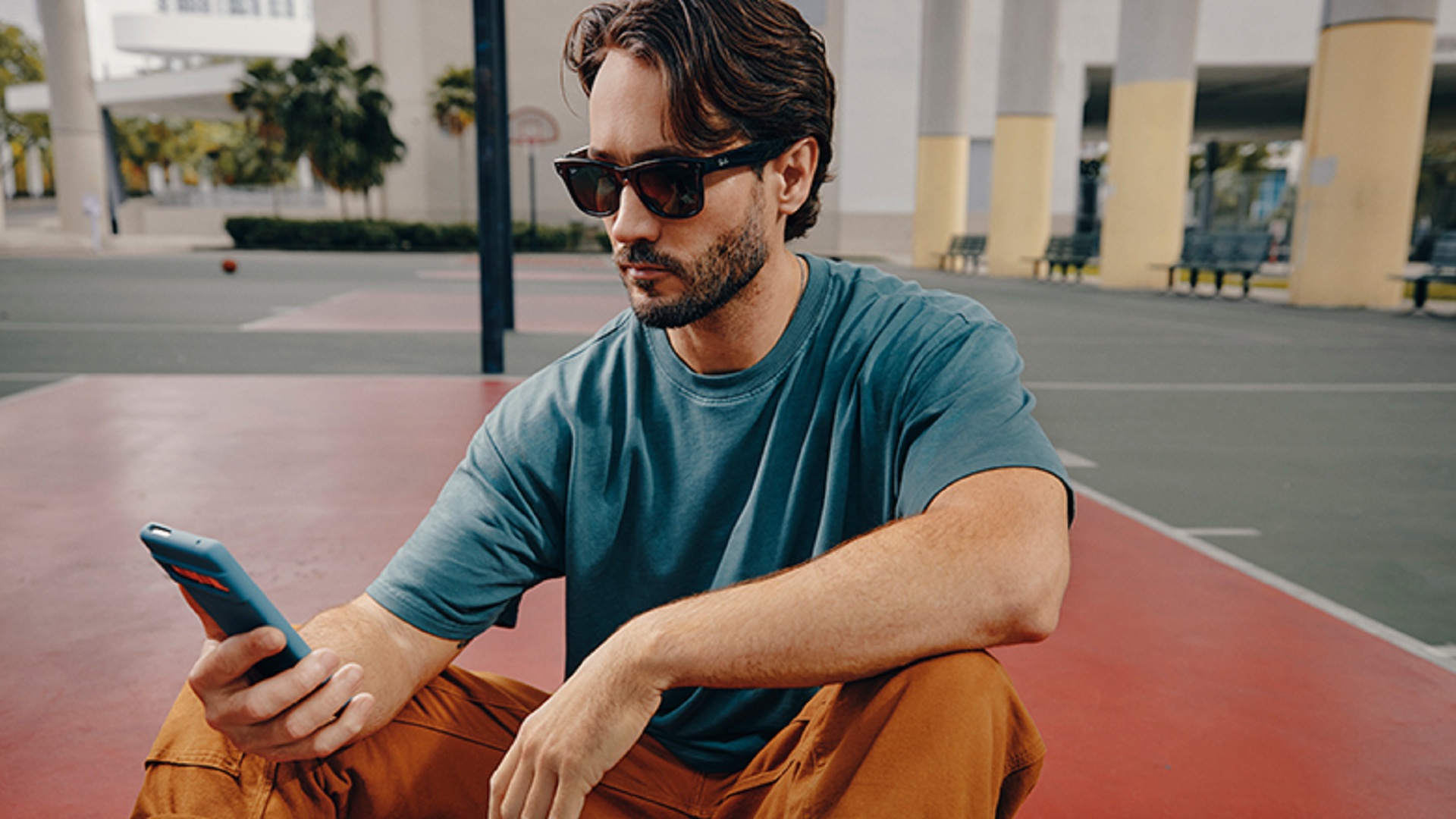 Meta’s next-gen ‘Hypernova’ glasses likely to pack AR display, gesture ...