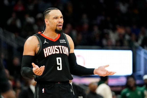 Rockets' Brooks gets 16th tech after kick to Sexton's groin