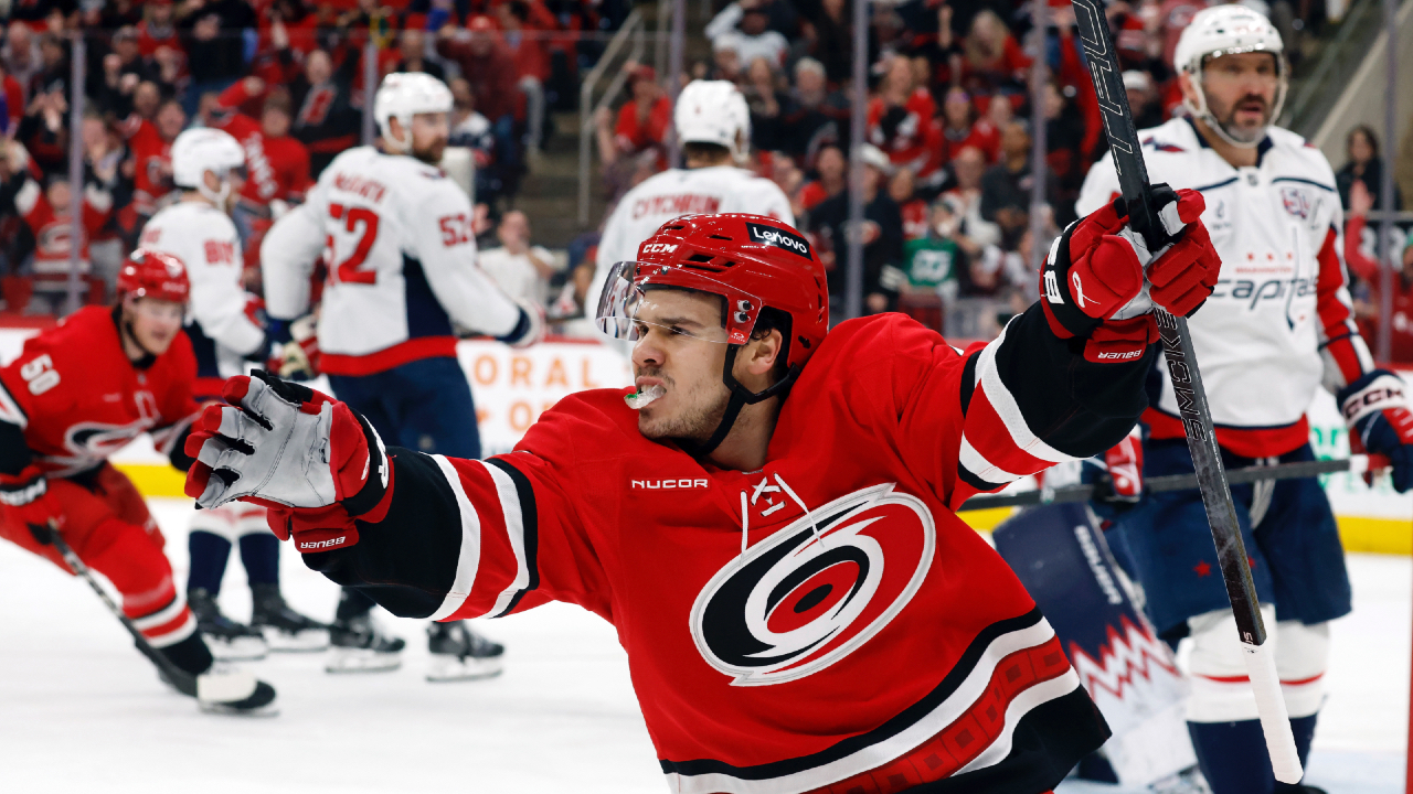 Hurricanes sign Logan Stankoven to eight-year contract extension