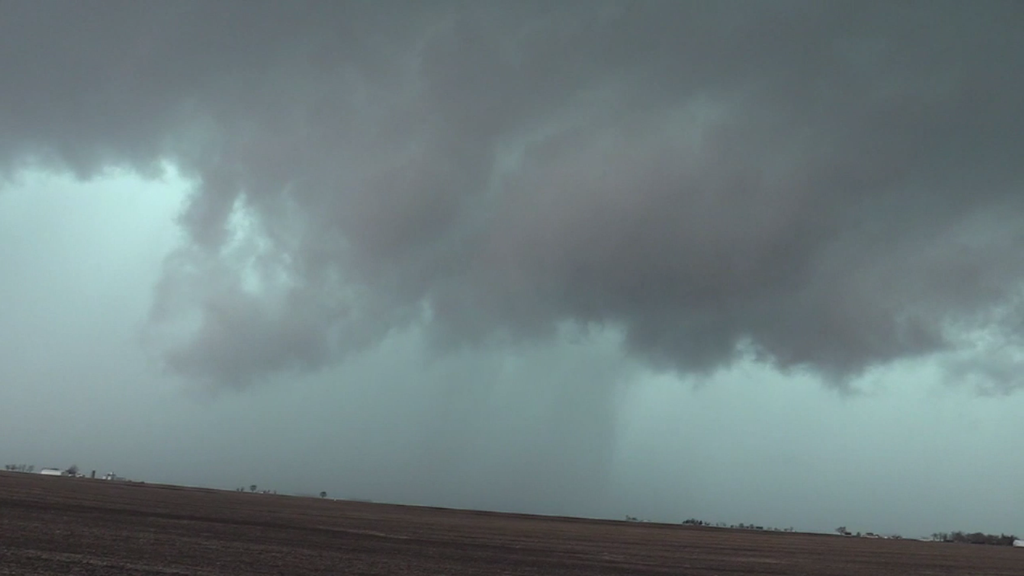 Severe storms race through Chicago area, prompt tornado warnings in NW ...
