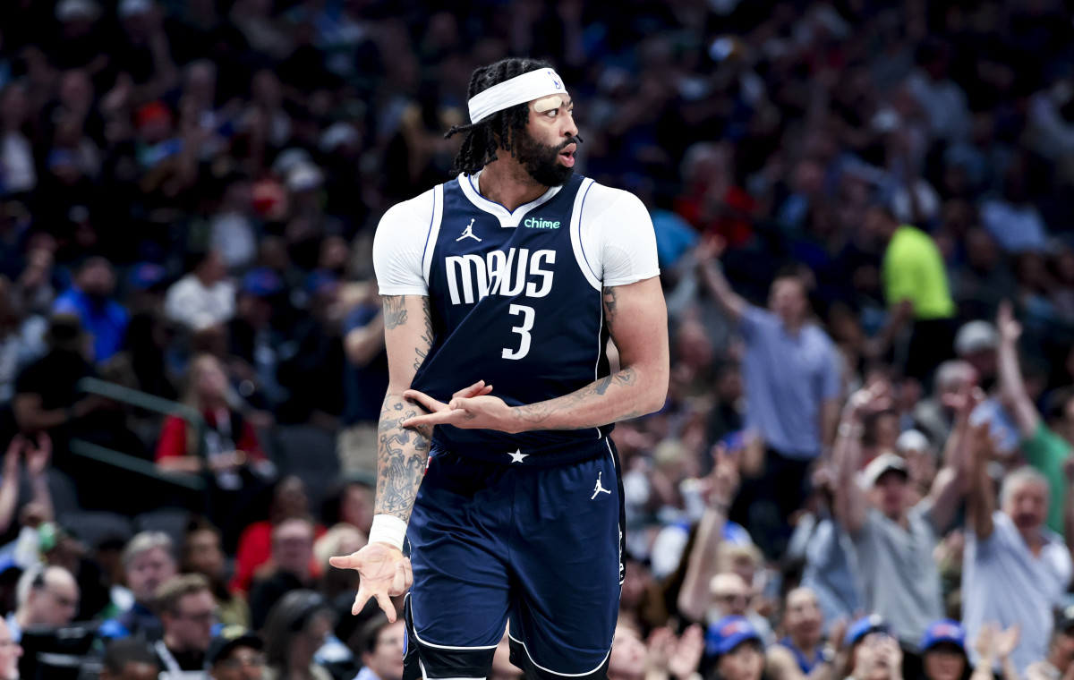 Anthony Davis Makes NBA History in 6th Mavericks Game