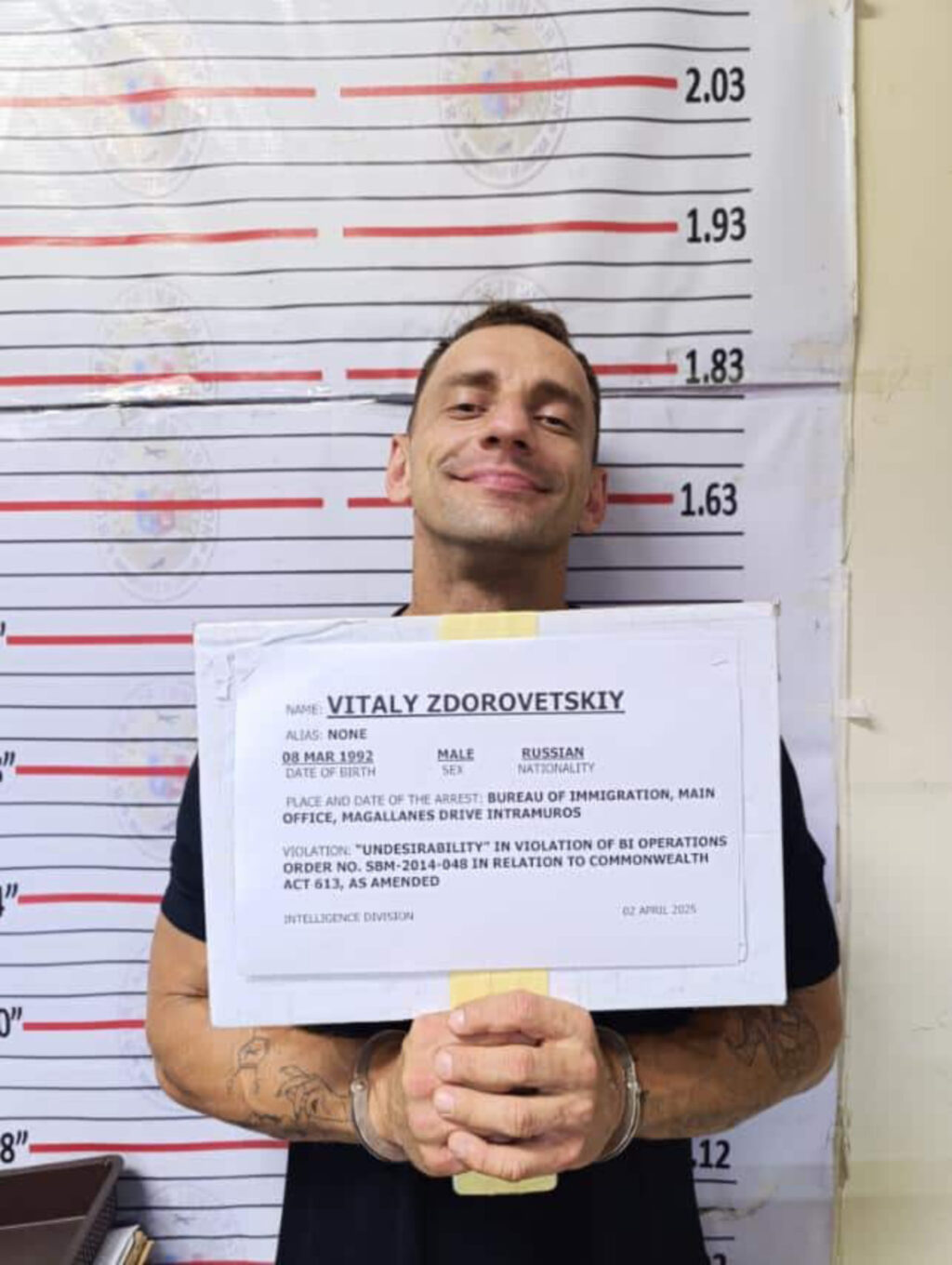 Russian vlogger Vitaly makes ‘L’ sign, seizes cop’s hat during presscon