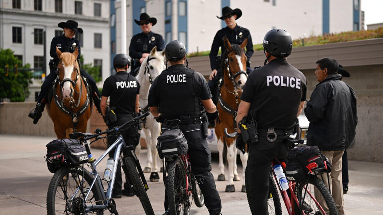 New downtown Denver safety plan includes cops on horseback