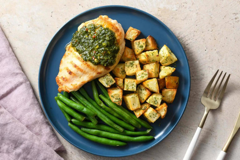 12 healthy meal delivery services and kits to try in 2025, plus expert tips