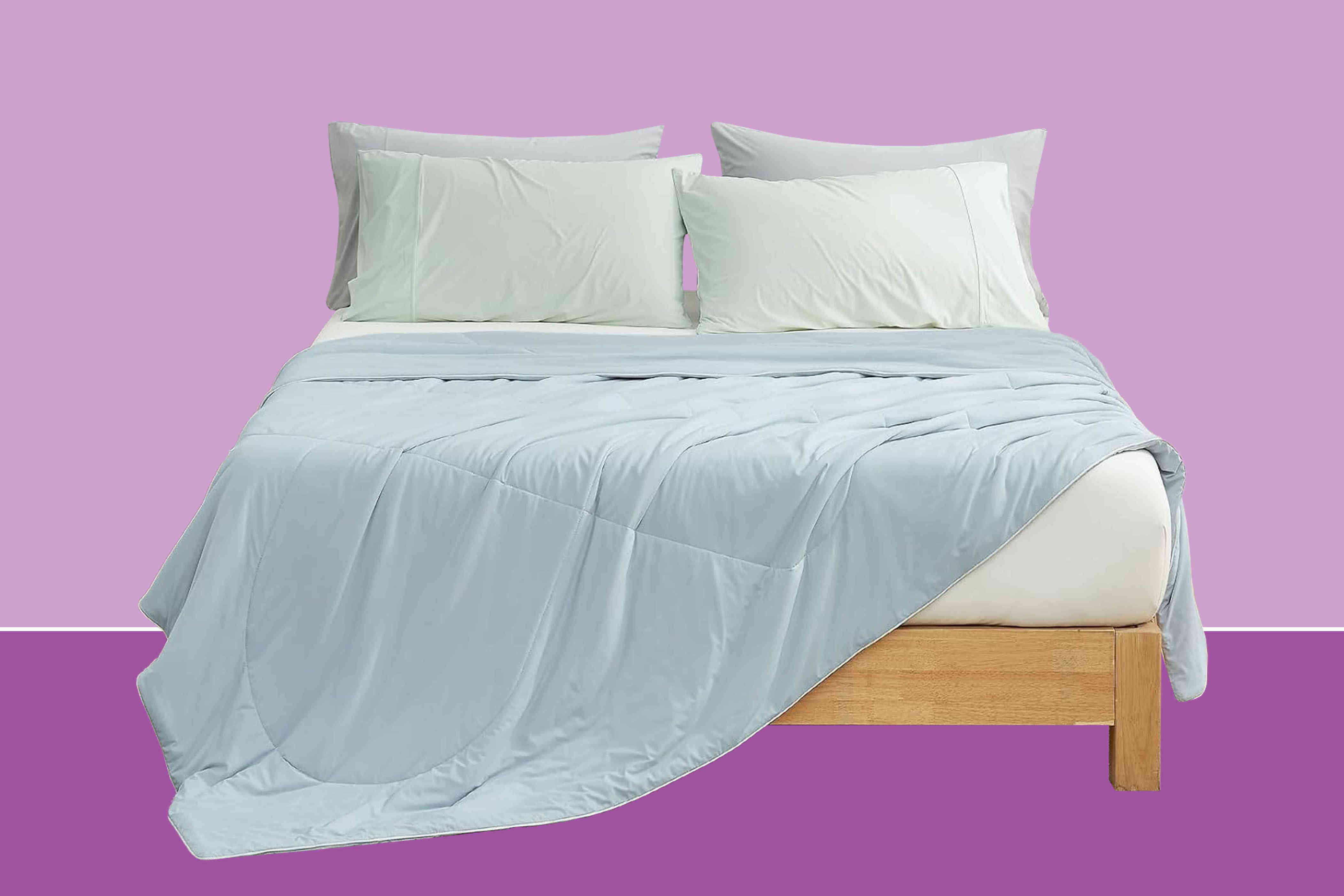 Amazon Shoppers Say This Cooling Comforter Is Essential for Hot ...