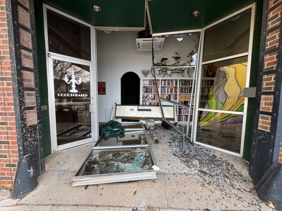 Driver on the run after slamming into Plaza District bar