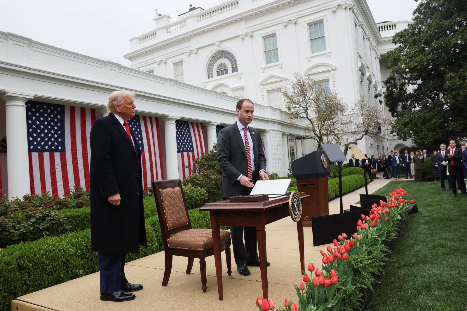 'Heads are going to explode': Critics stunned as Trump delivers bizarre ...