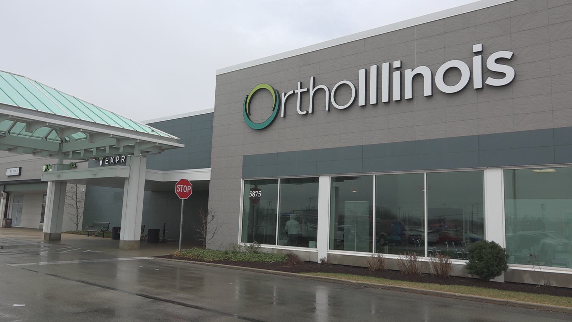 OrthoIllinois introduces robot-assisted surgery