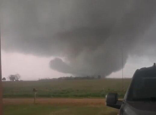 Reports of tornado damage, power outages and traffic impacts grow as ...