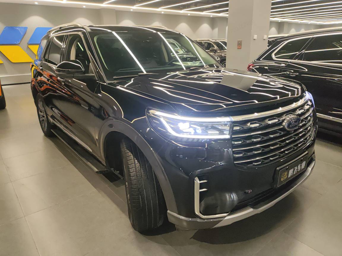 福特 探险者 2023款 EcoBoost 285 四驱风尚plus版 6座实拍图
