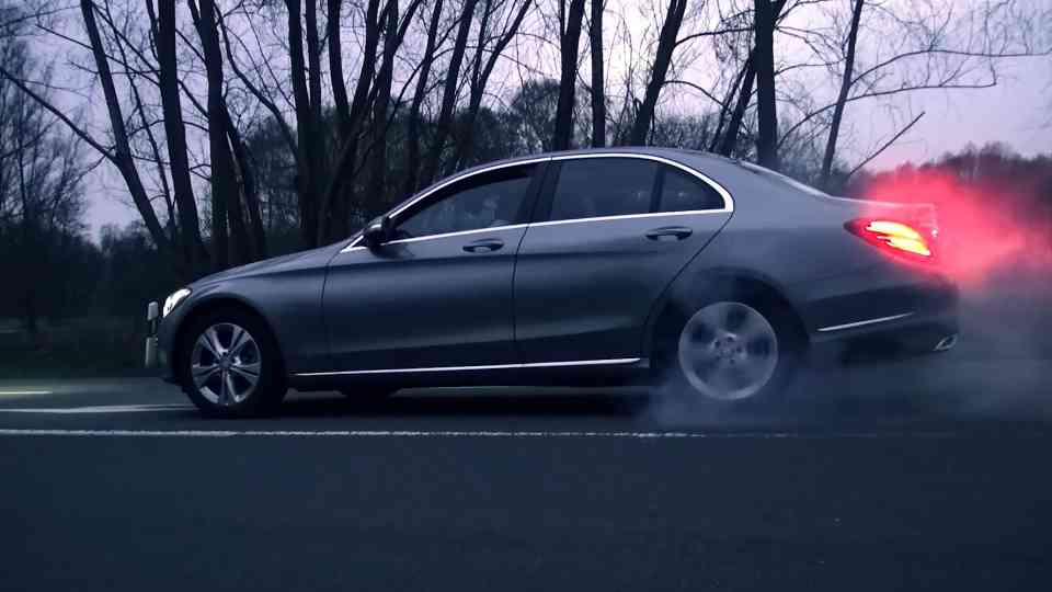 Mercedes C220 CDI W205 in Action | Acceleration Onboard Kickdown ...