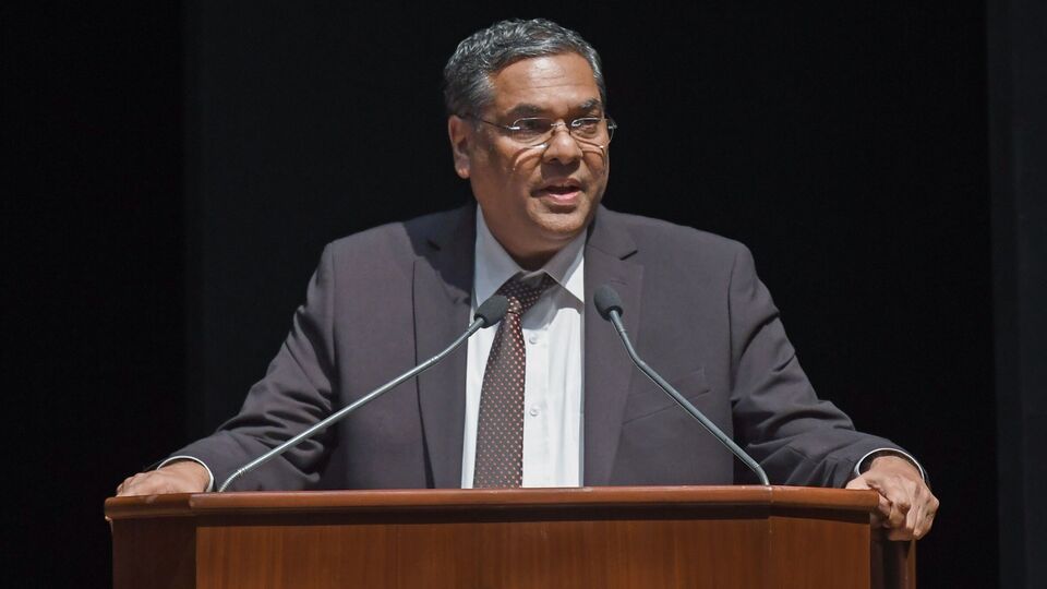 CJI Sanjiv Khanna, 30 Supreme Court judges will make assets public ...