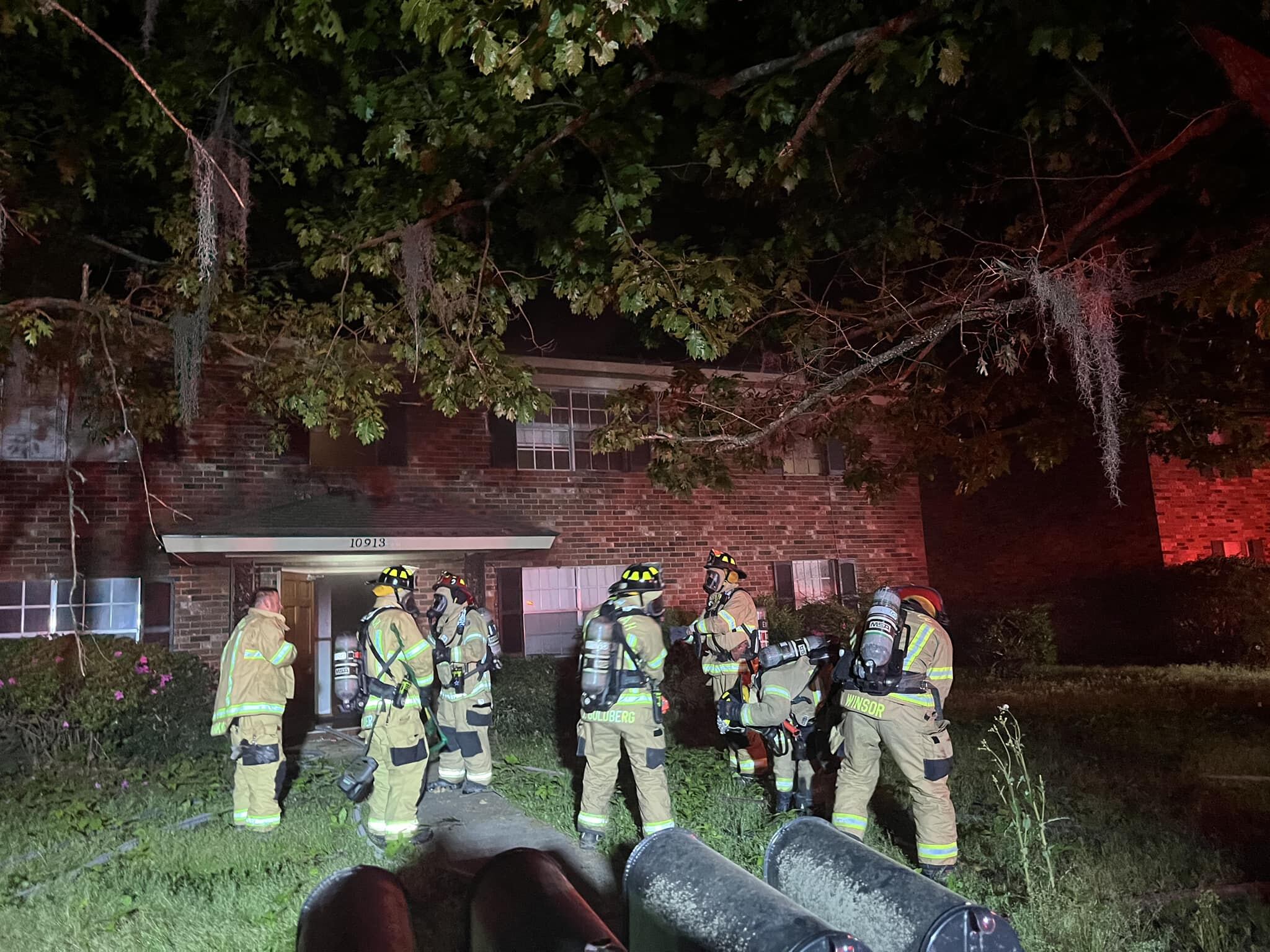 9 people displaced after structure fire in Savannah