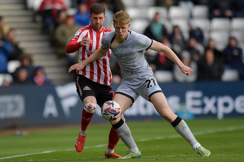 'Our best player' - Chris Mepham hails Sunderland star who goes under ...