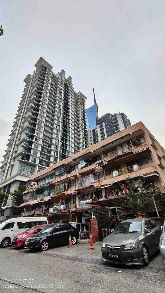 Buy or Bin? | Nothing Phone (3a): The humble genius kid with good ...