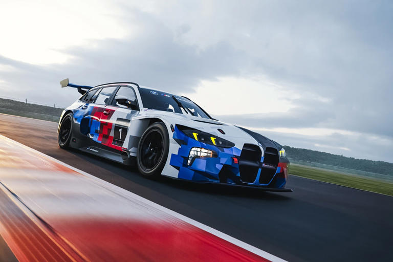 Deze BMW M3 Touring GT3 Evo was de coolste aprilvis van 2025