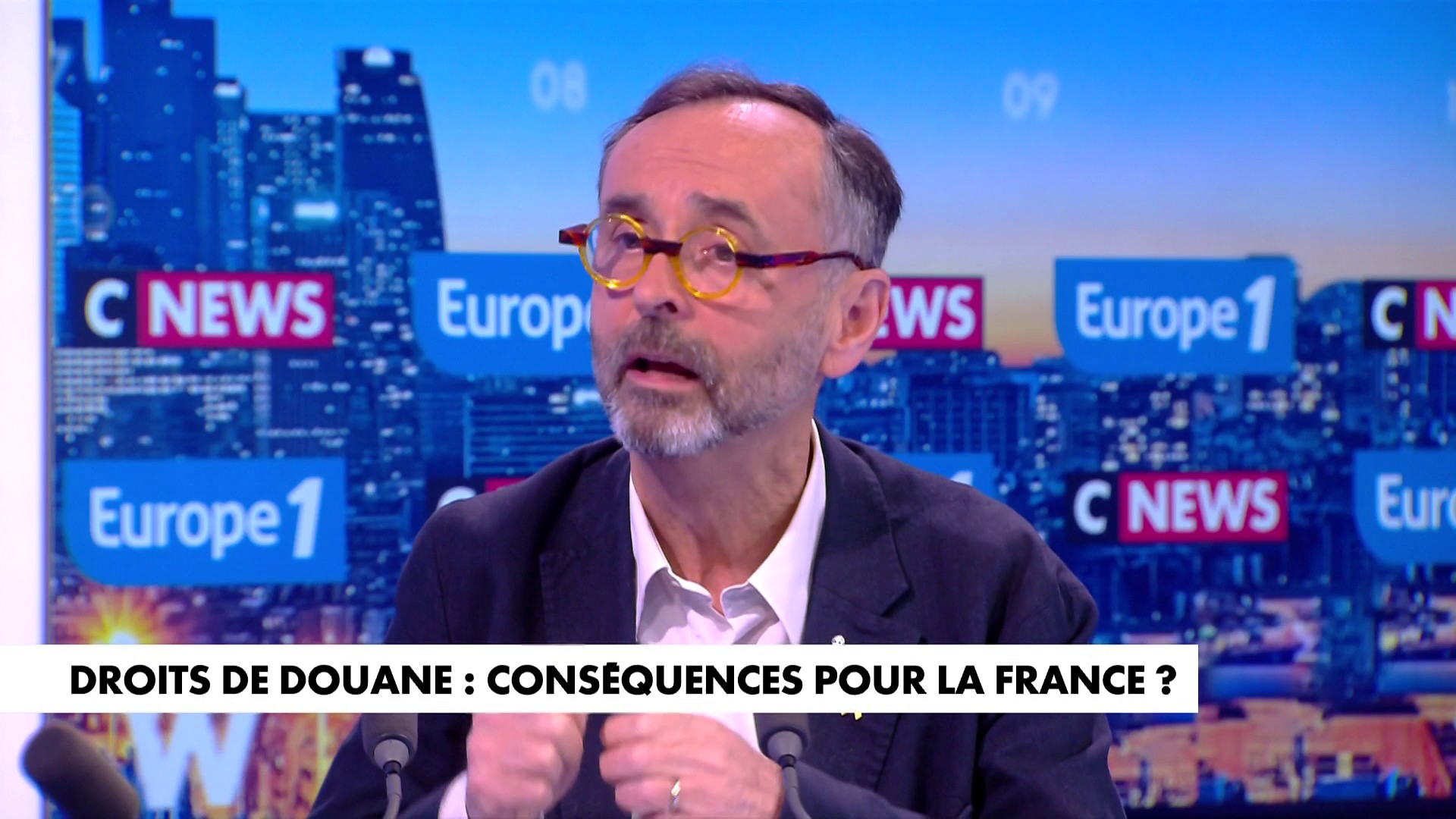 Robert Ménard : «Donald Trump dit n'importe quoi»
