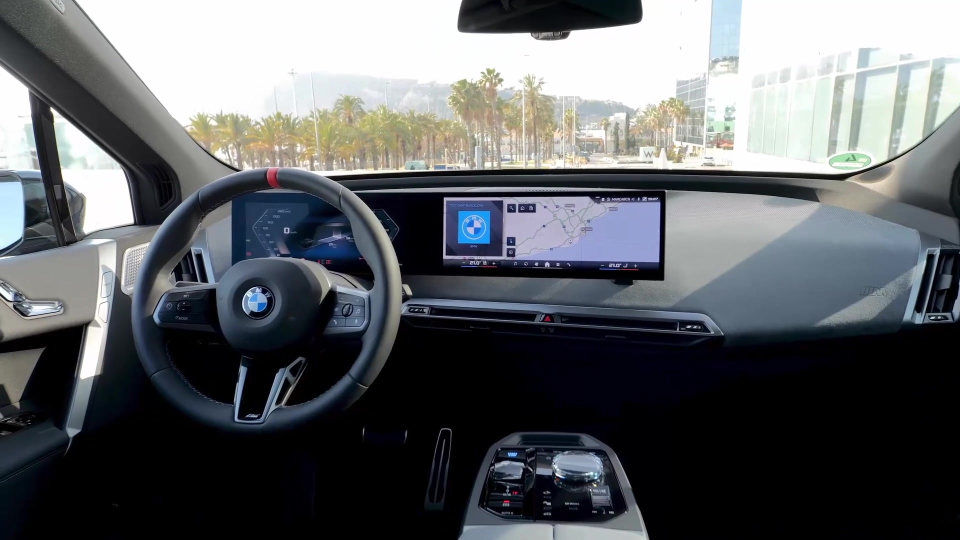 BMW iX M70 xDrive Interior Design in Tanzanite Blue
