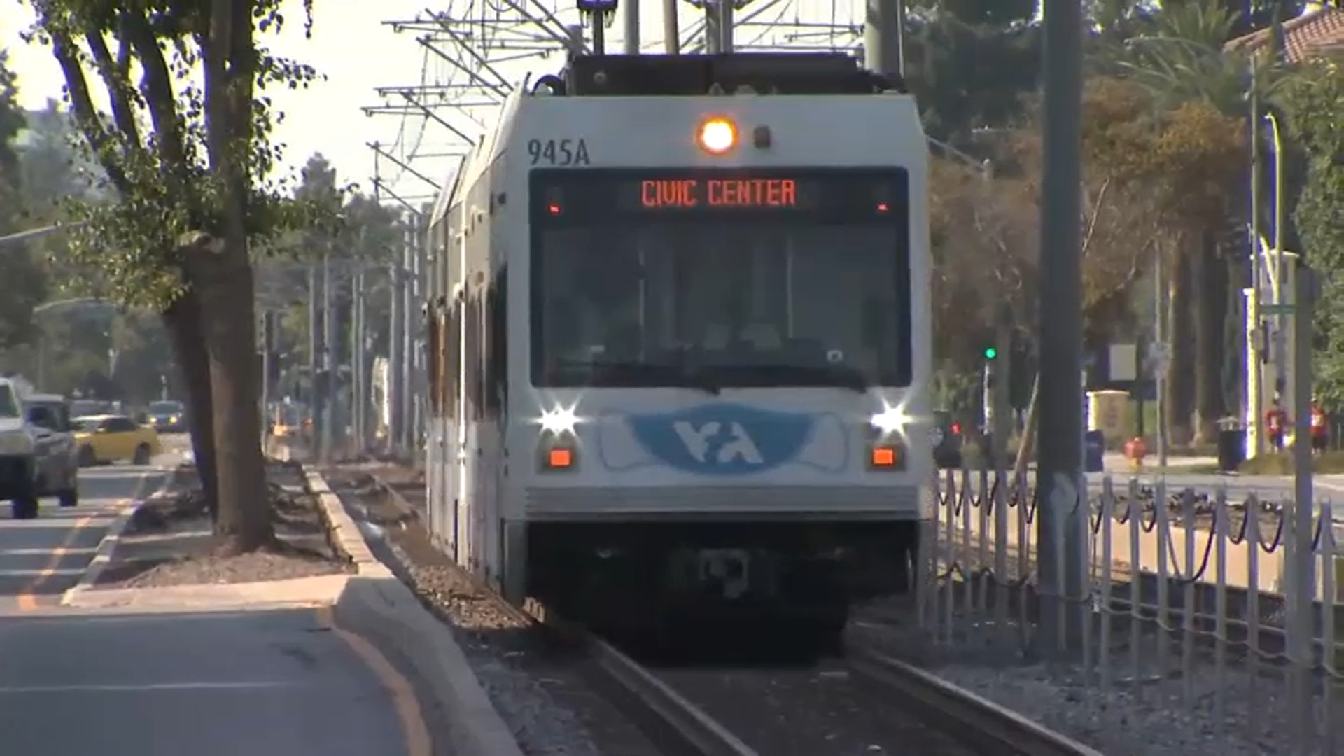 VTA restores light rail green line service