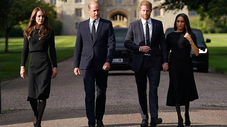 İkisi de bir prensle evlendi, aynı aileye gelin gitti… Biri bunu ün ve ...