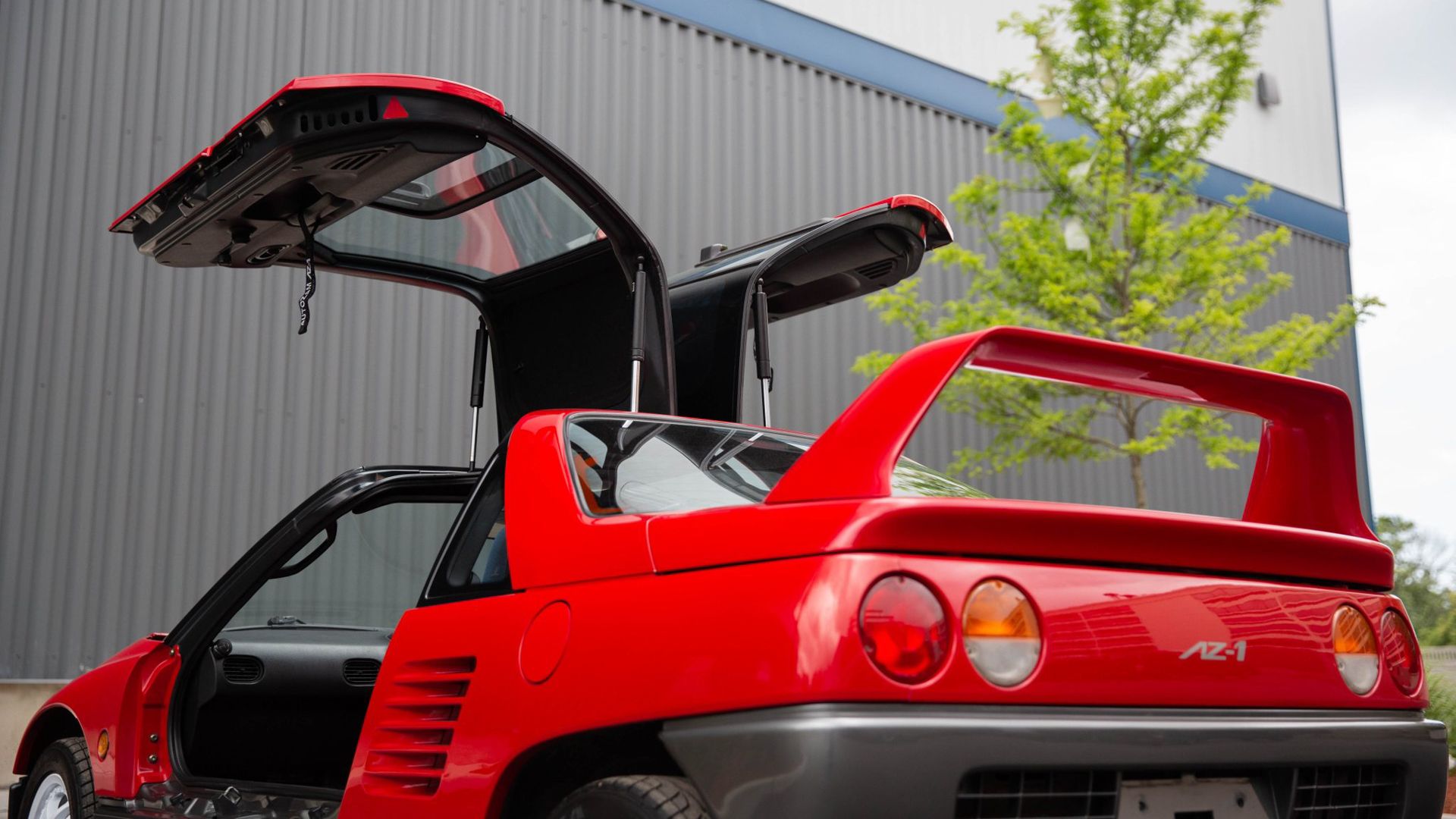The Least Powerful Car Ever With Gullwing Doors Had Hypercar Style And ...