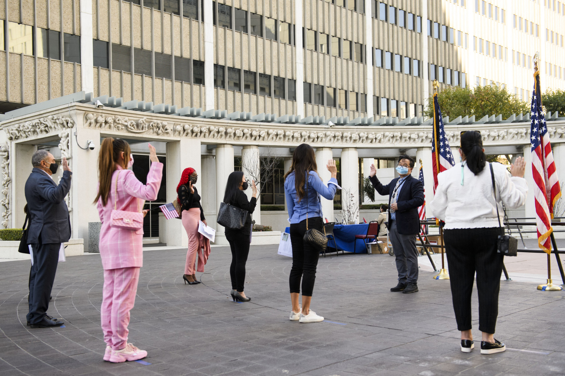 Immigration fuels record-high US population growth