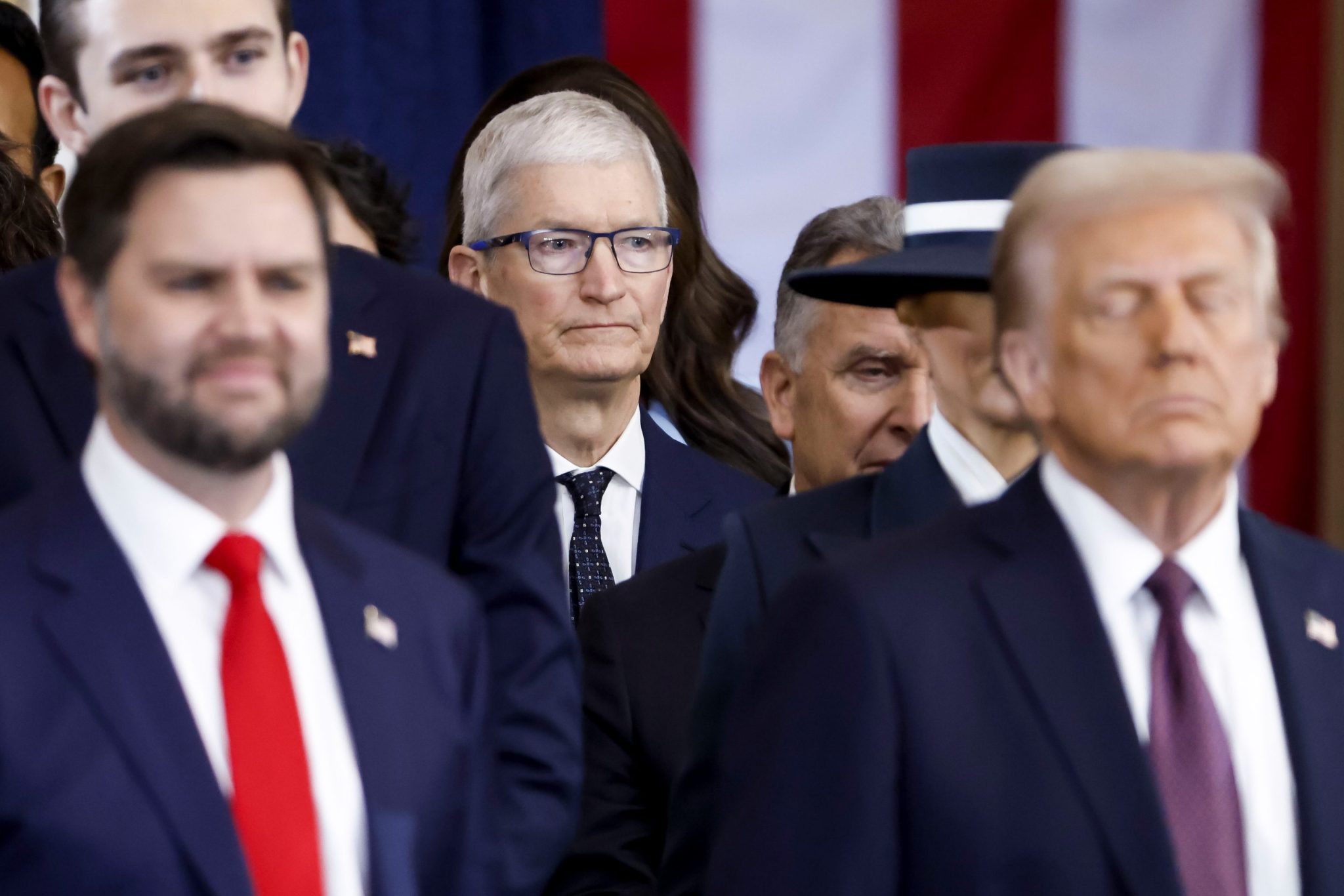 Apple leads decline in tech stocks after Trump announces sweeping new ...