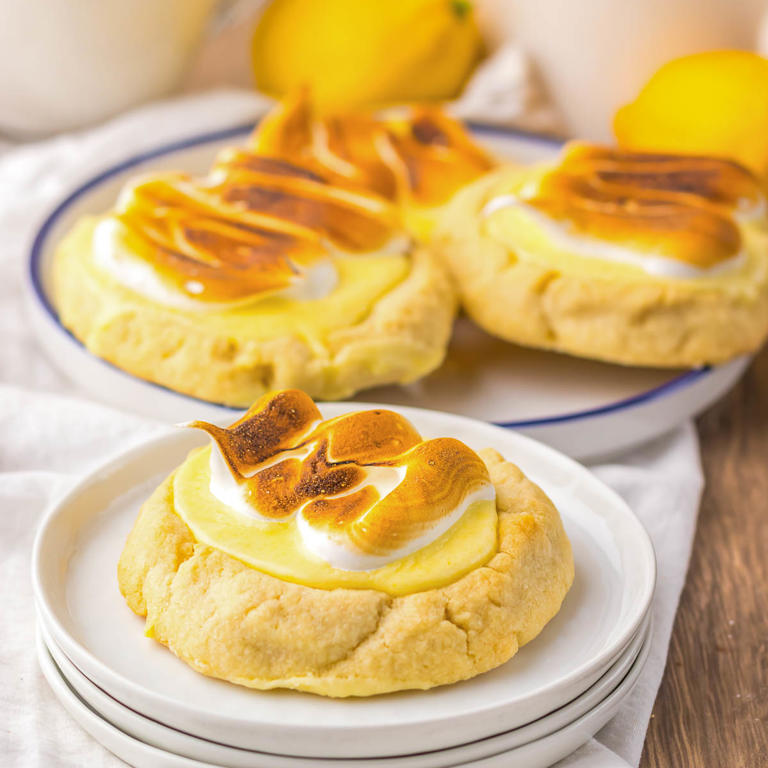 Lemon Meringue Pie Cookies: Sunshine in Every Bite
