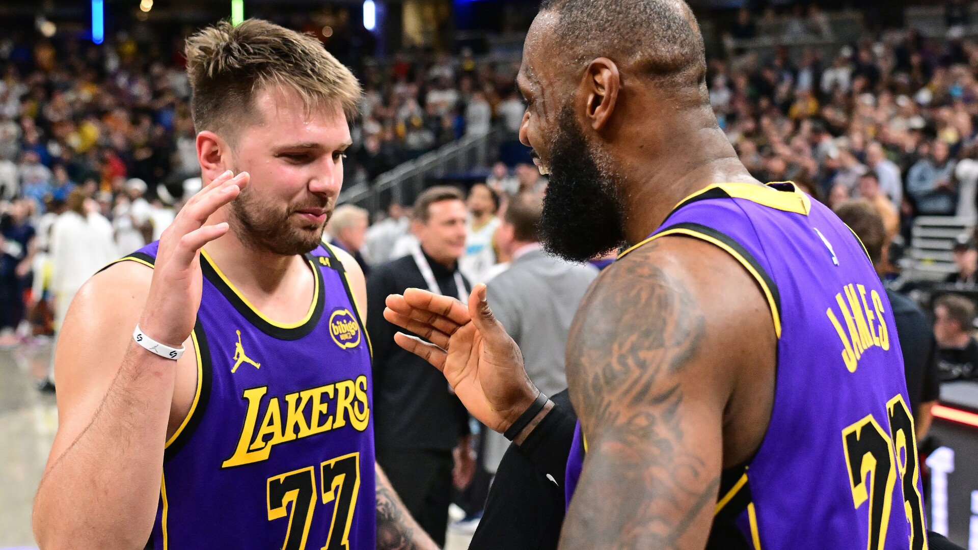 Warriors vs. Lakers Predictions: Odds, recent stats, trends, best bets ...