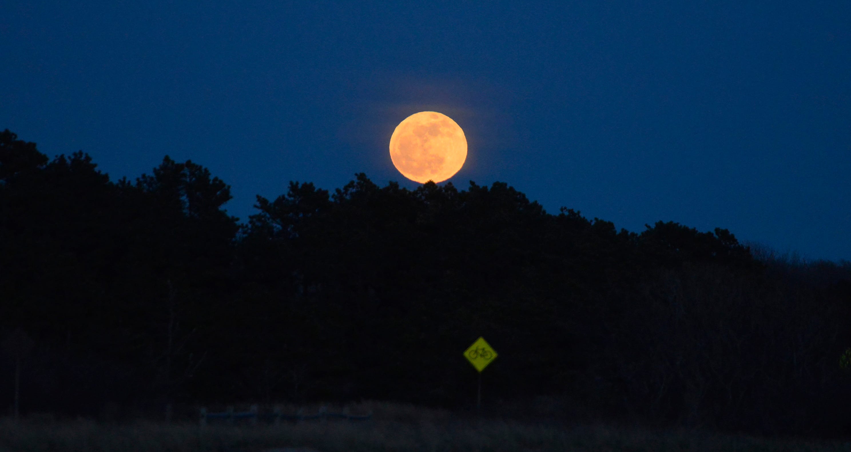 Why is April's full moon called the 'Pink Moon?' What to know about the ...